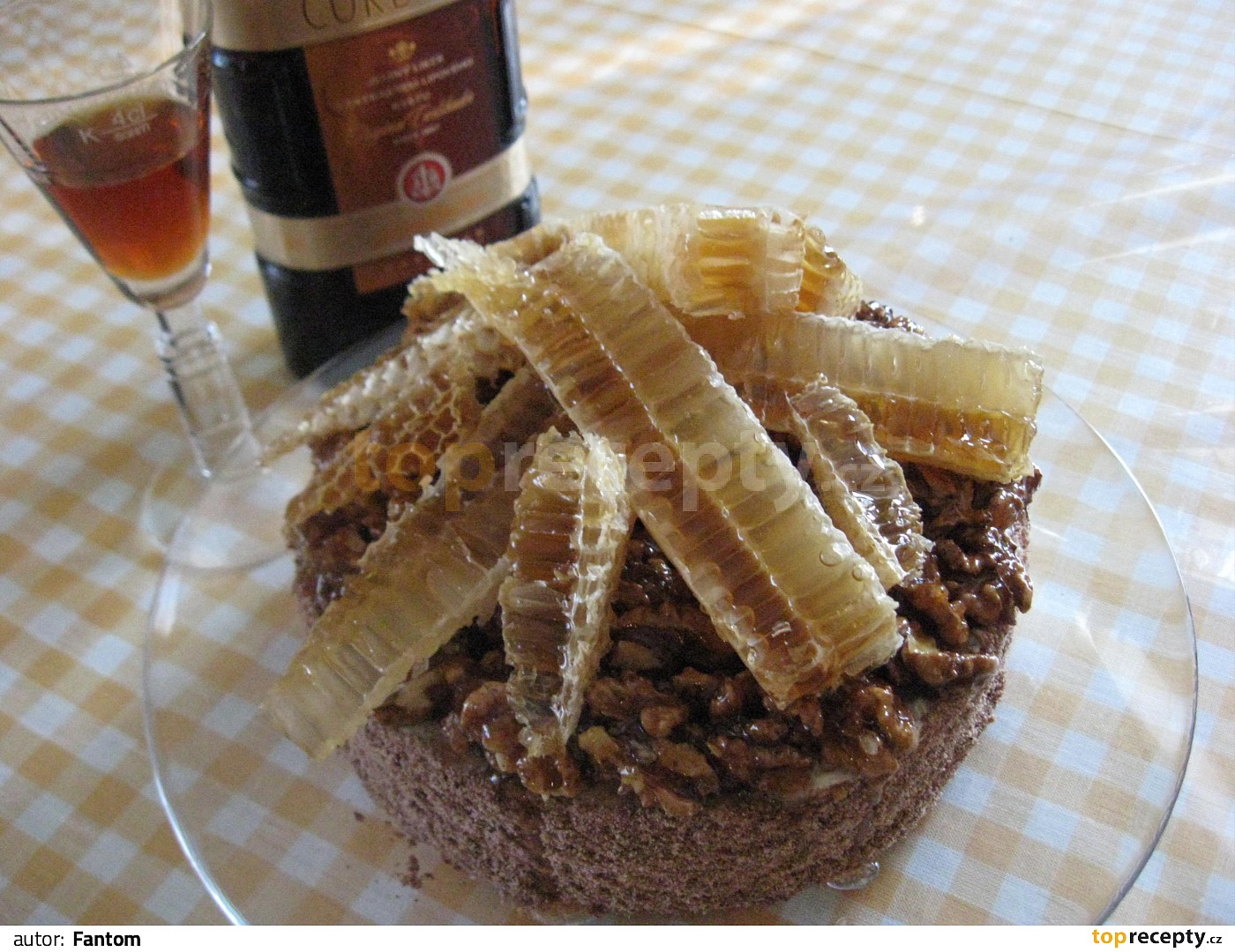 Medovník speciál recept - TopRecepty.cz