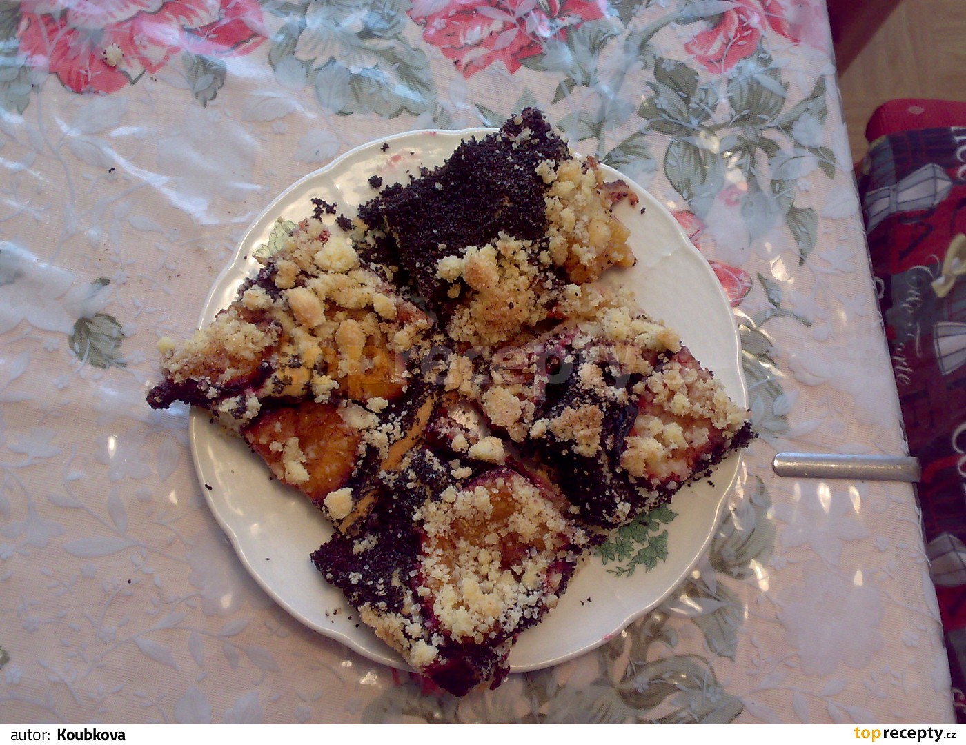 Rychlý švestkový koláč s mákem recept - TopRecepty.cz