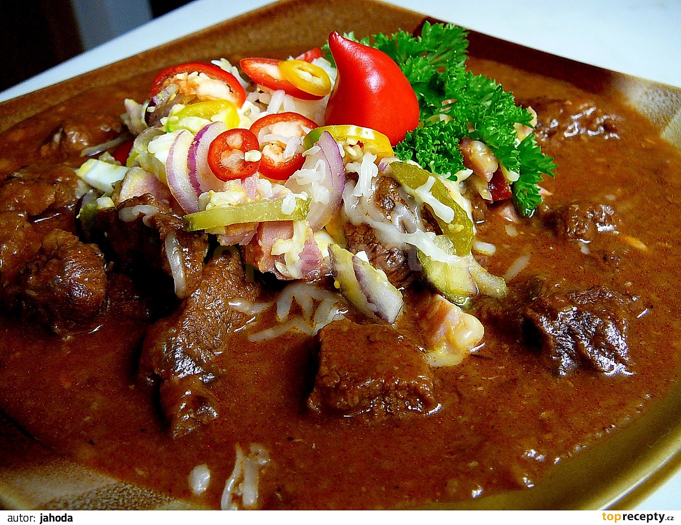 Klasický hospodský guláš (vídeňský) recept - TopRecepty.cz