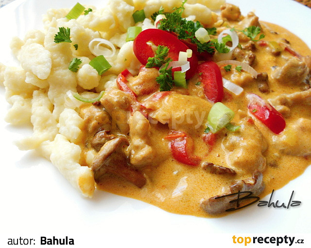 Kuřecí ragú na paprice - TopRecepty.cz