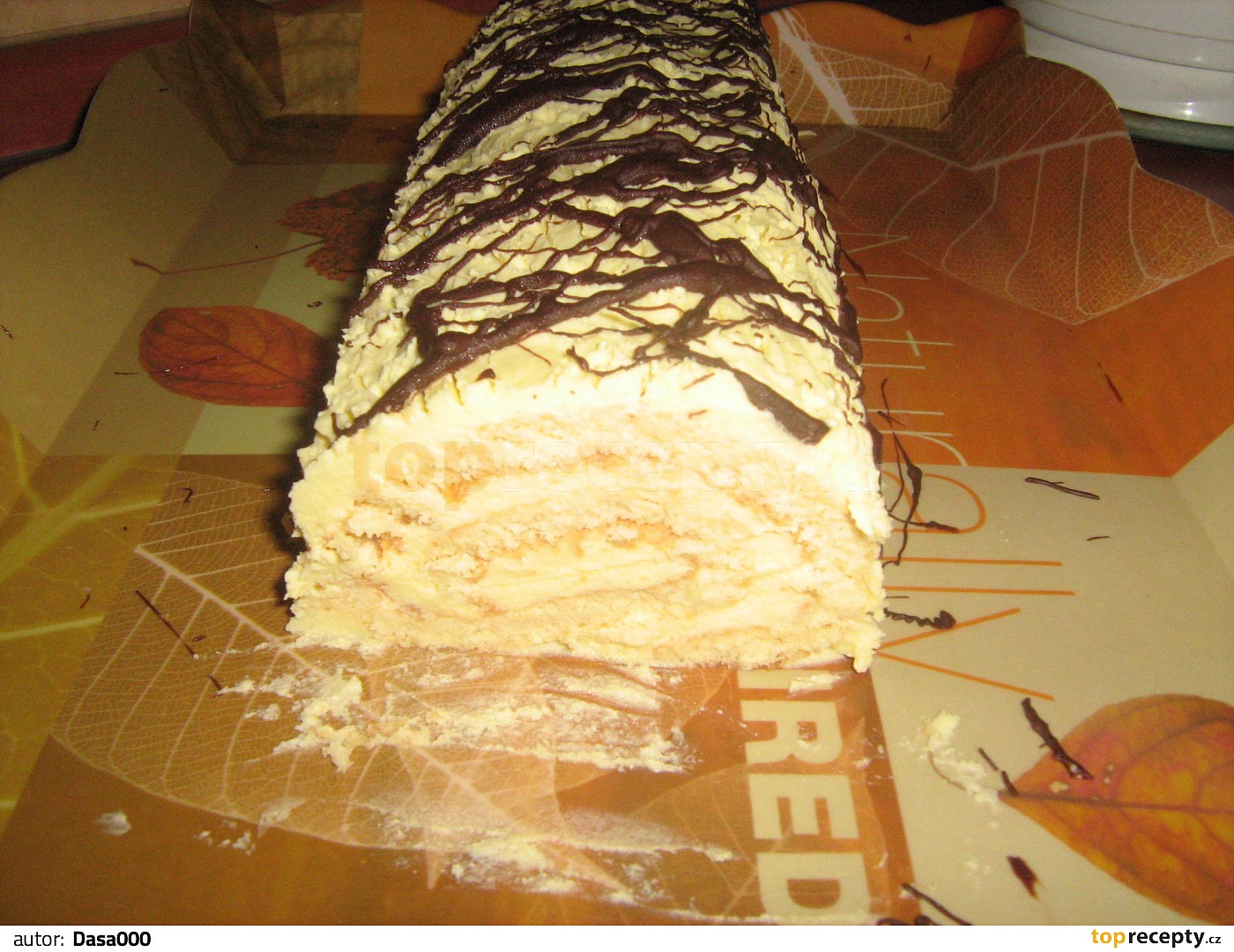 Nadýchaná piškotová roláda - TopRecepty.cz