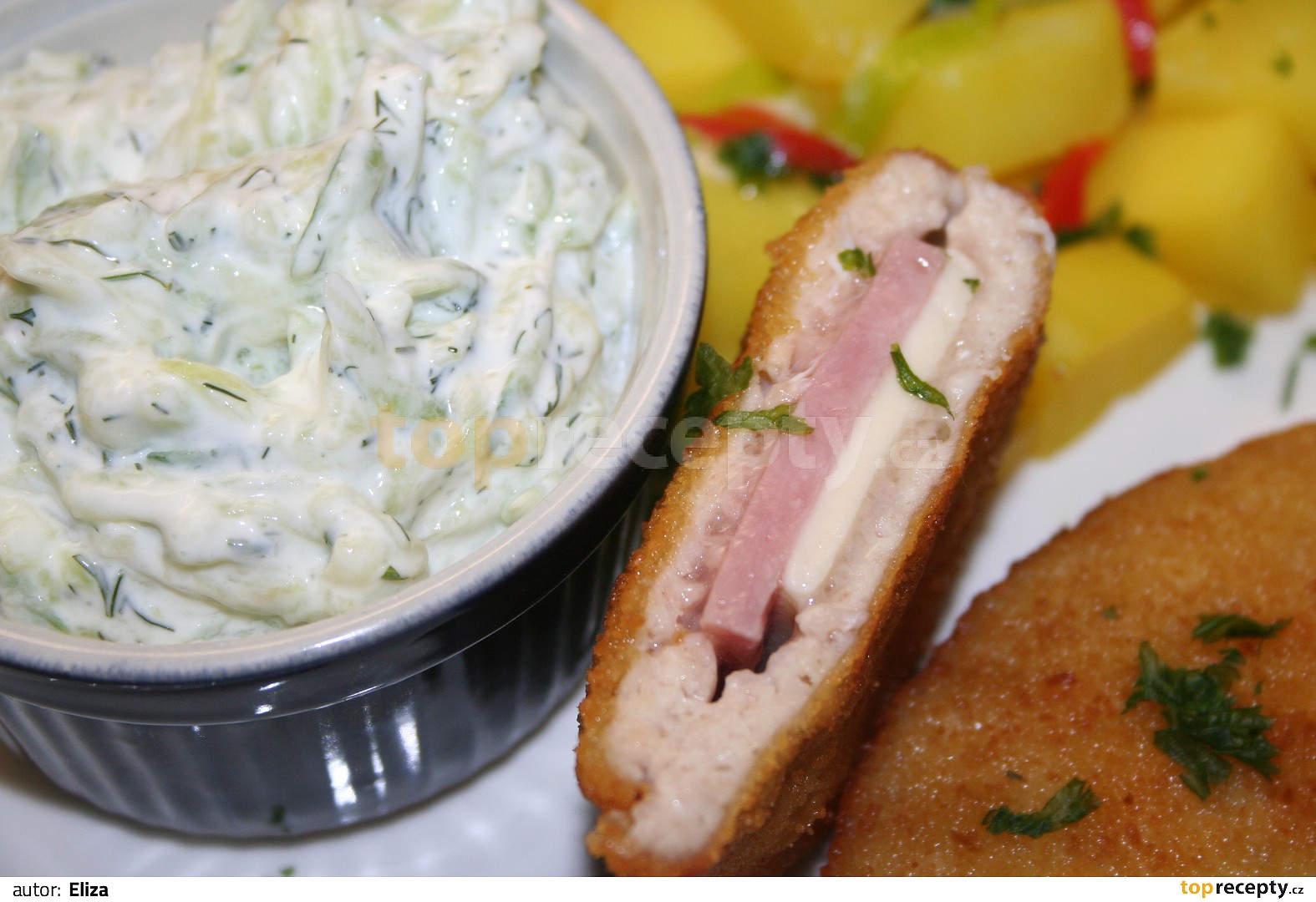 Cordon bleu - plněný řízek recept - TopRecepty.cz