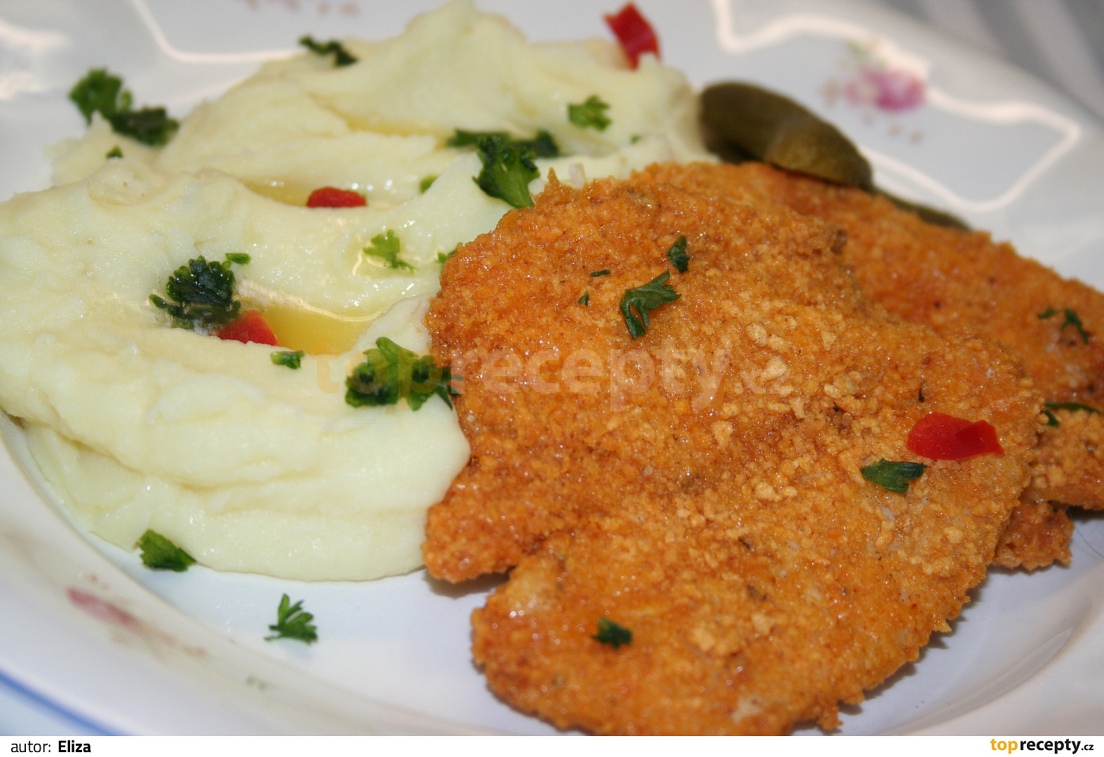 Kuřecí řízek recept - TopRecepty.cz