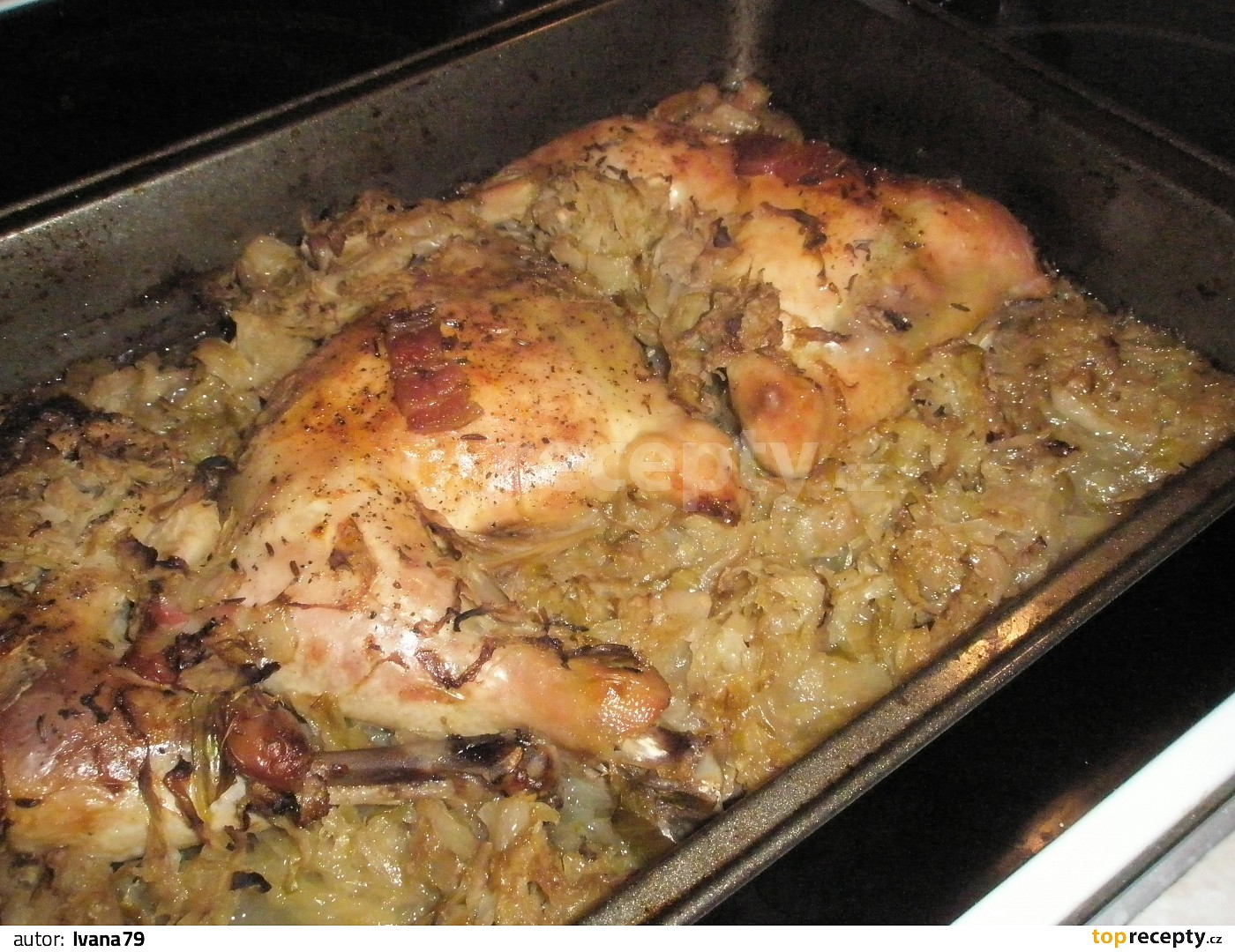 Country pečené kuře na kysaném zelí recept - TopRecepty.cz