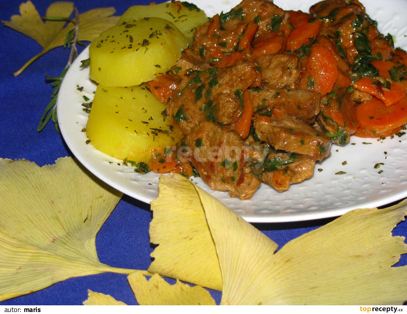 Telecí maso s karotkou recept - TopRecepty.cz