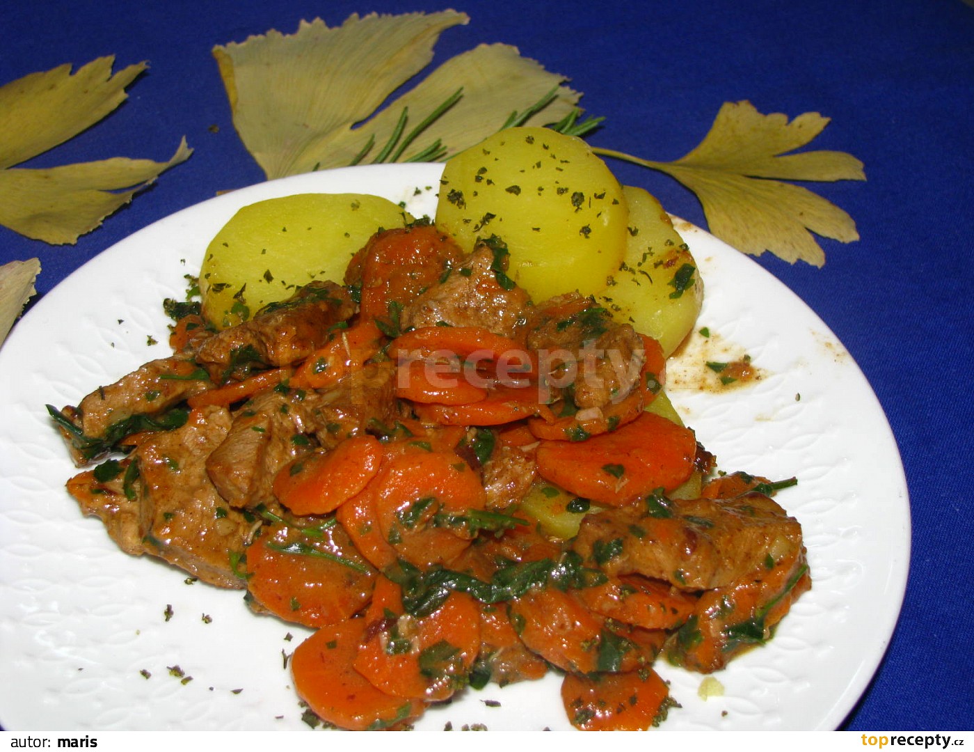 Telecí maso s karotkou recept - TopRecepty.cz