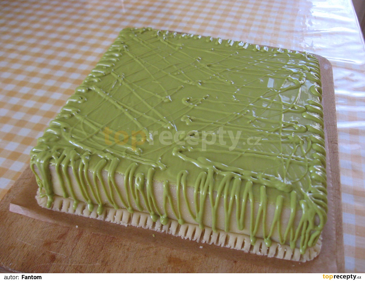 Pistáciový dort recept - TopRecepty.cz