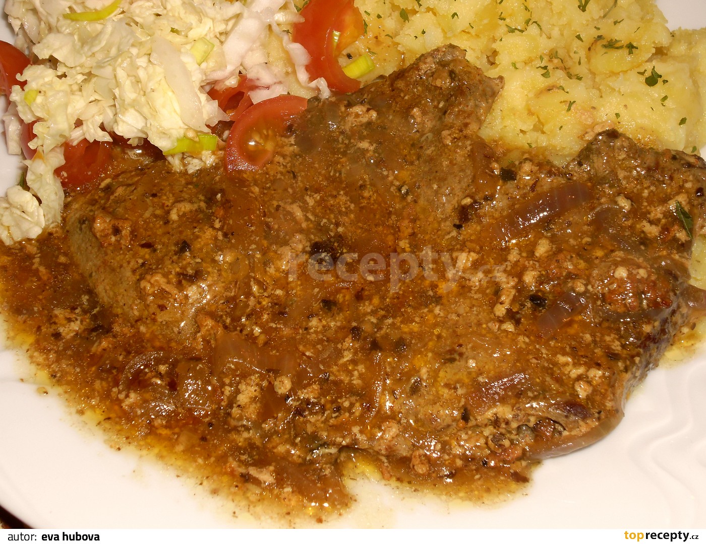 Hovězí maso v marinádě s houbami recept - TopRecepty.cz