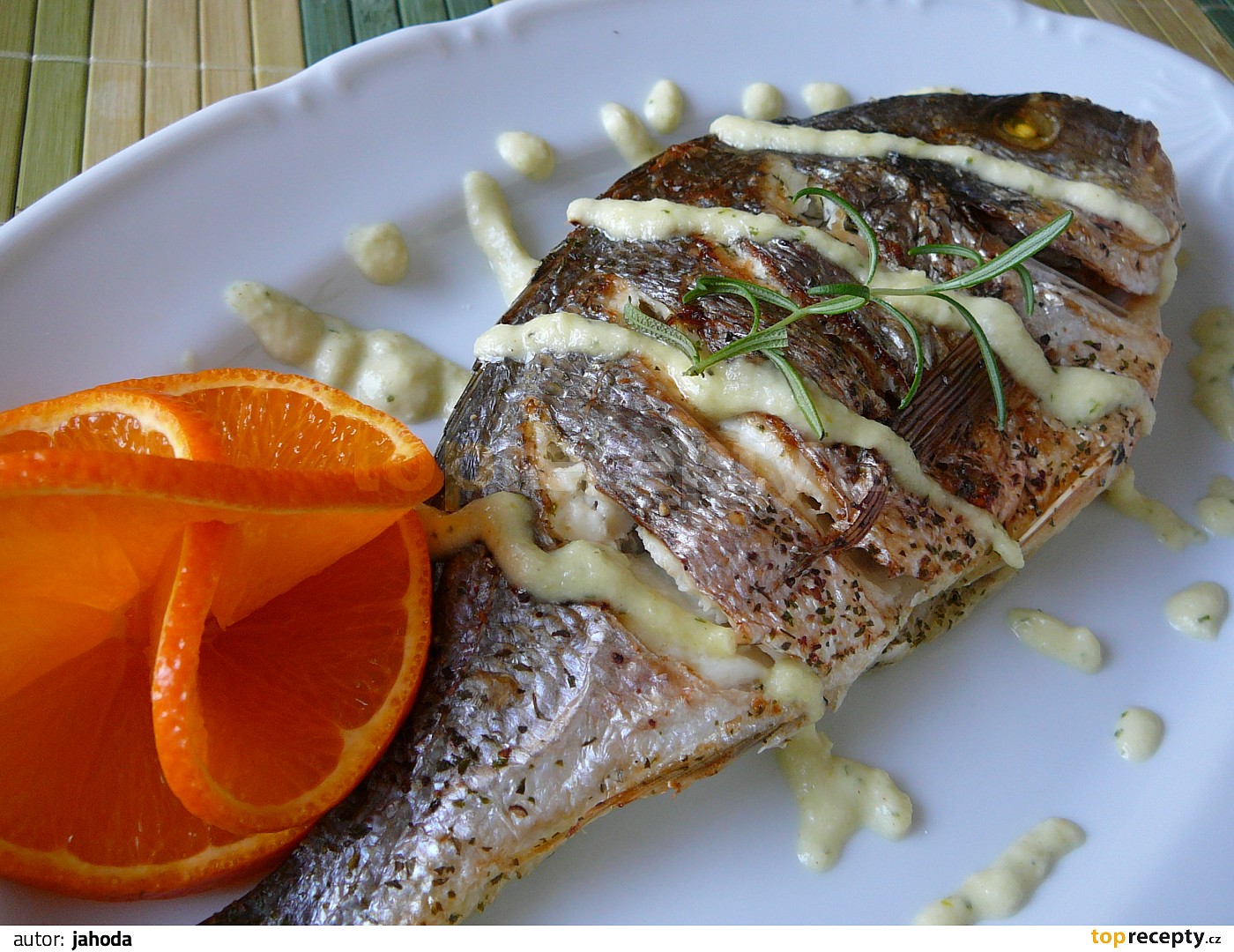 Pražma pečená na bylinkách recept - TopRecepty.cz