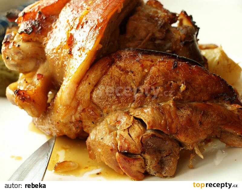 Koleno vepřové, vařené a pečené recept - TopRecepty.cz