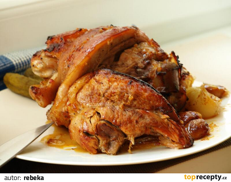Koleno vepřové, vařené a pečené recept - TopRecepty.cz