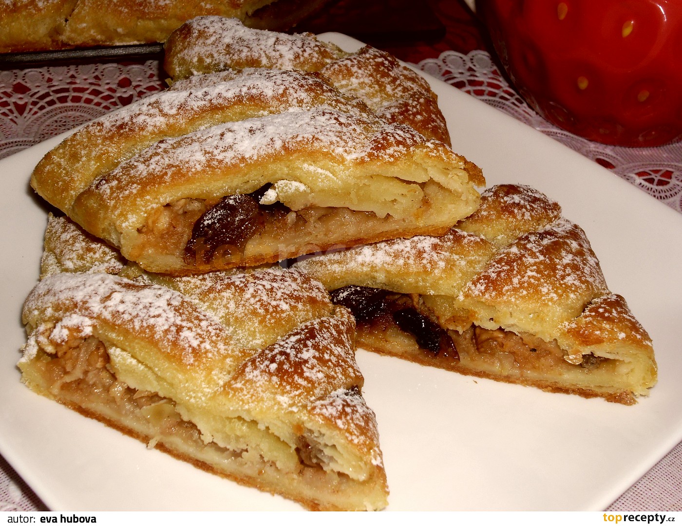 Štrúdl recept - TopRecepty.cz