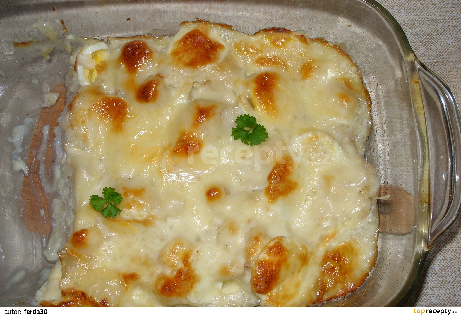 Brokolice zapečená se sýrem recept - TopRecepty.cz