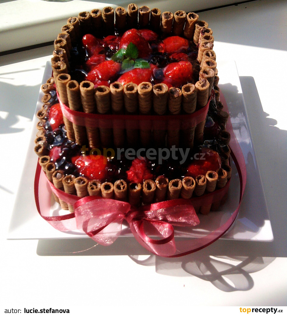 Dvoupatrový ovocný dort recept - TopRecepty.cz