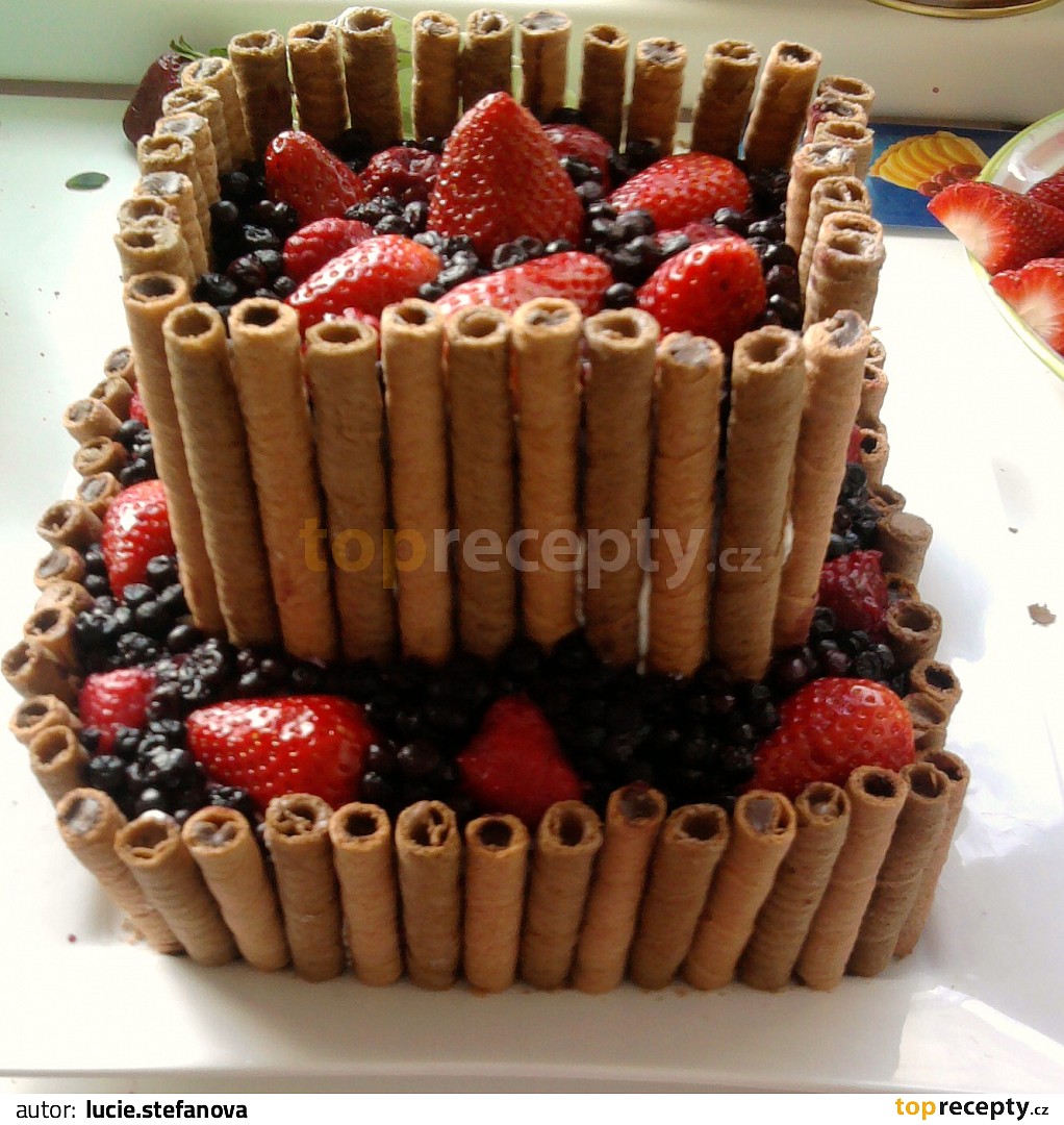 Dvoupatrový ovocný dort recept - TopRecepty.cz