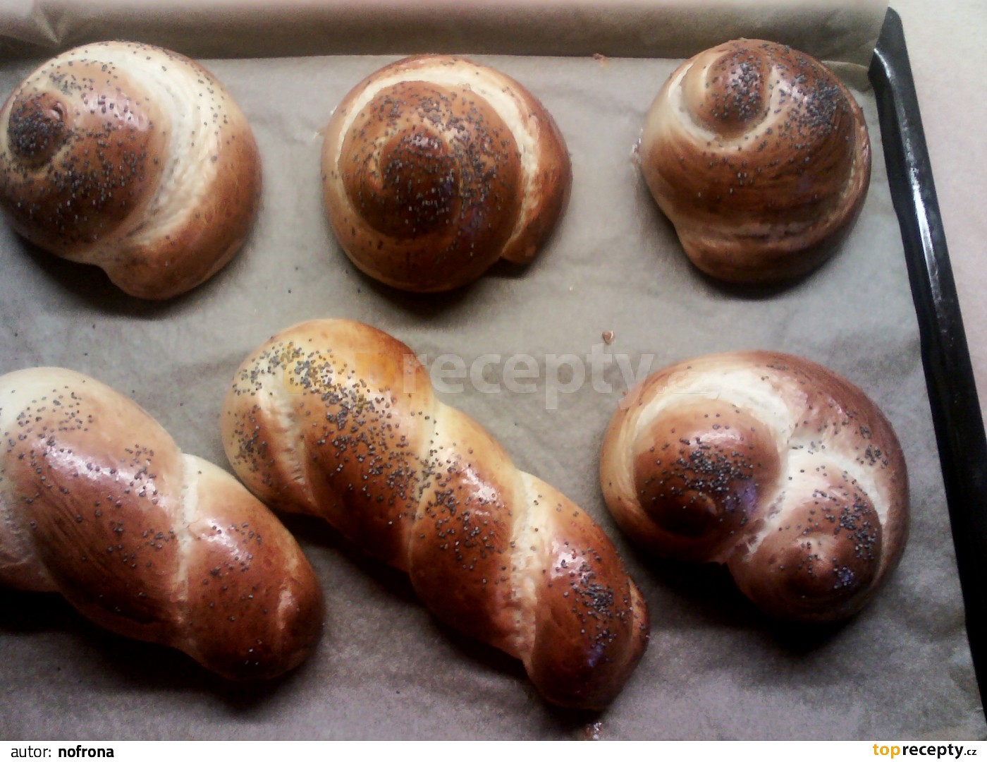 Briošky - šneky - TopRecepty.cz