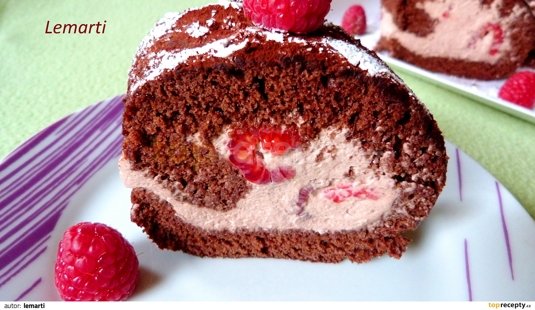 Malinová piškotová roláda recept - TopRecepty.cz