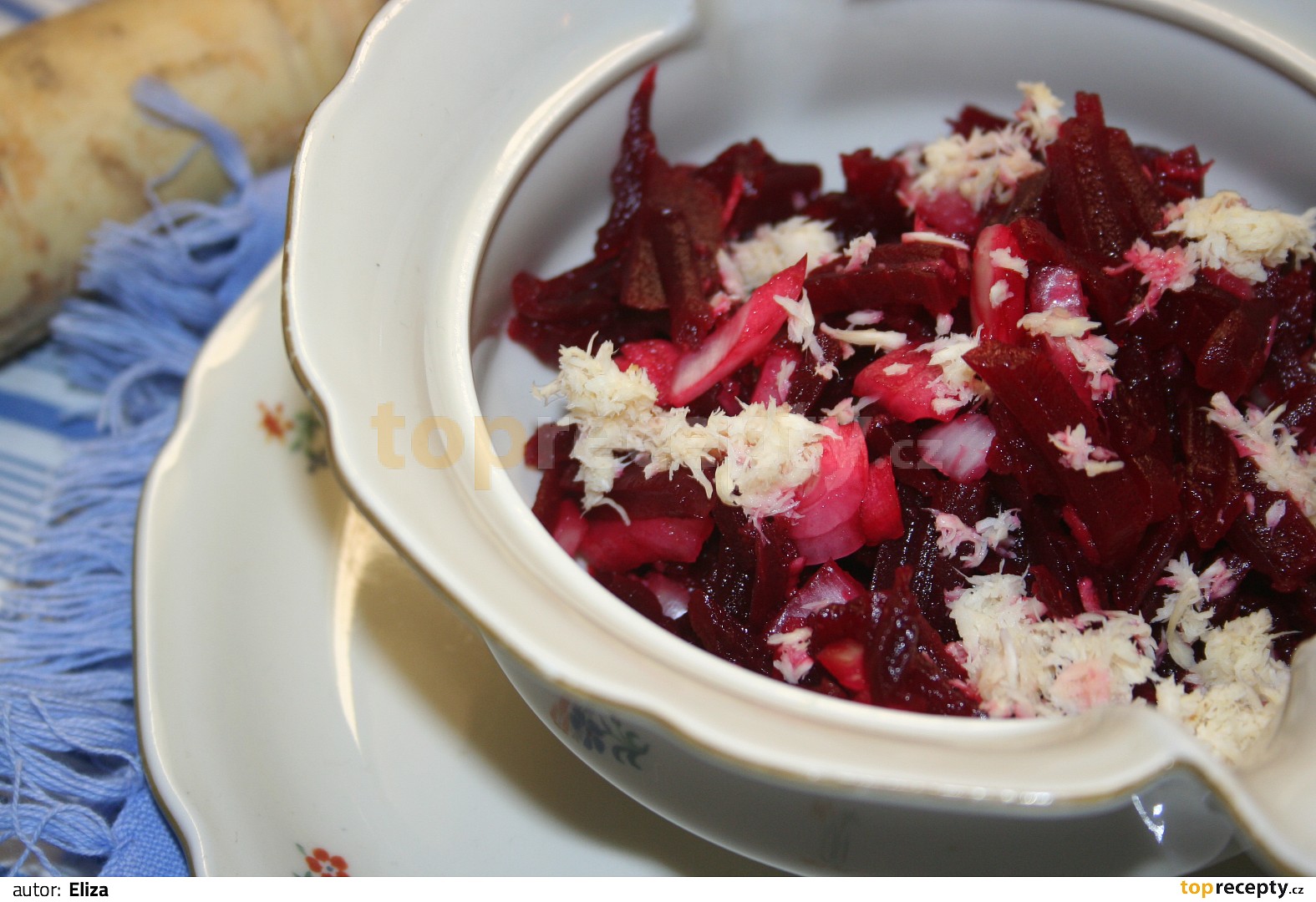 Sterilizovaná červená řepa s křenem recept - TopRecepty.cz