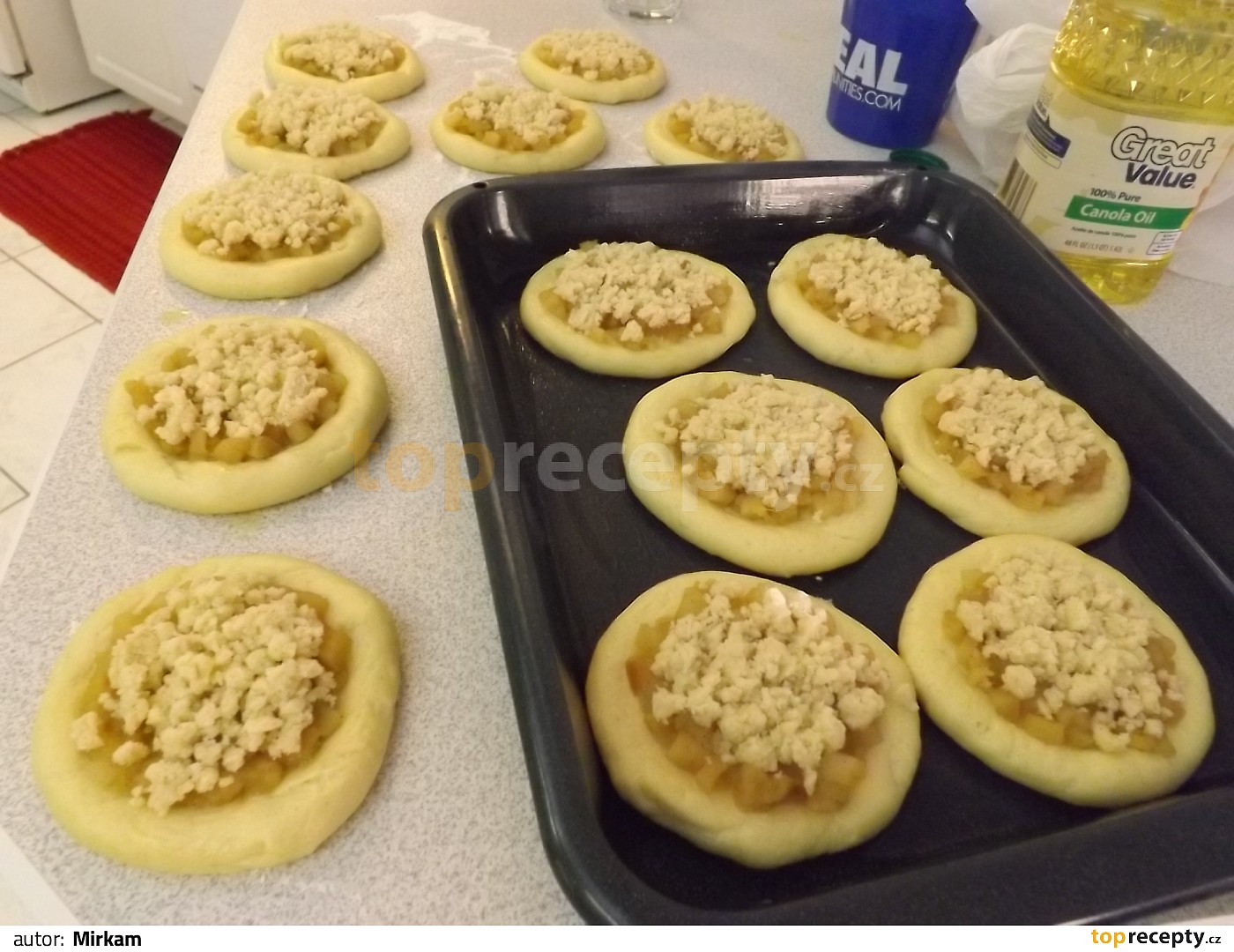 Floridske ozrale jablkove kolace recept - TopRecepty.cz