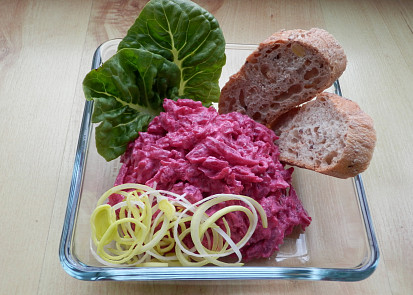 Červená řepa-salát recept - TopRecepty.cz