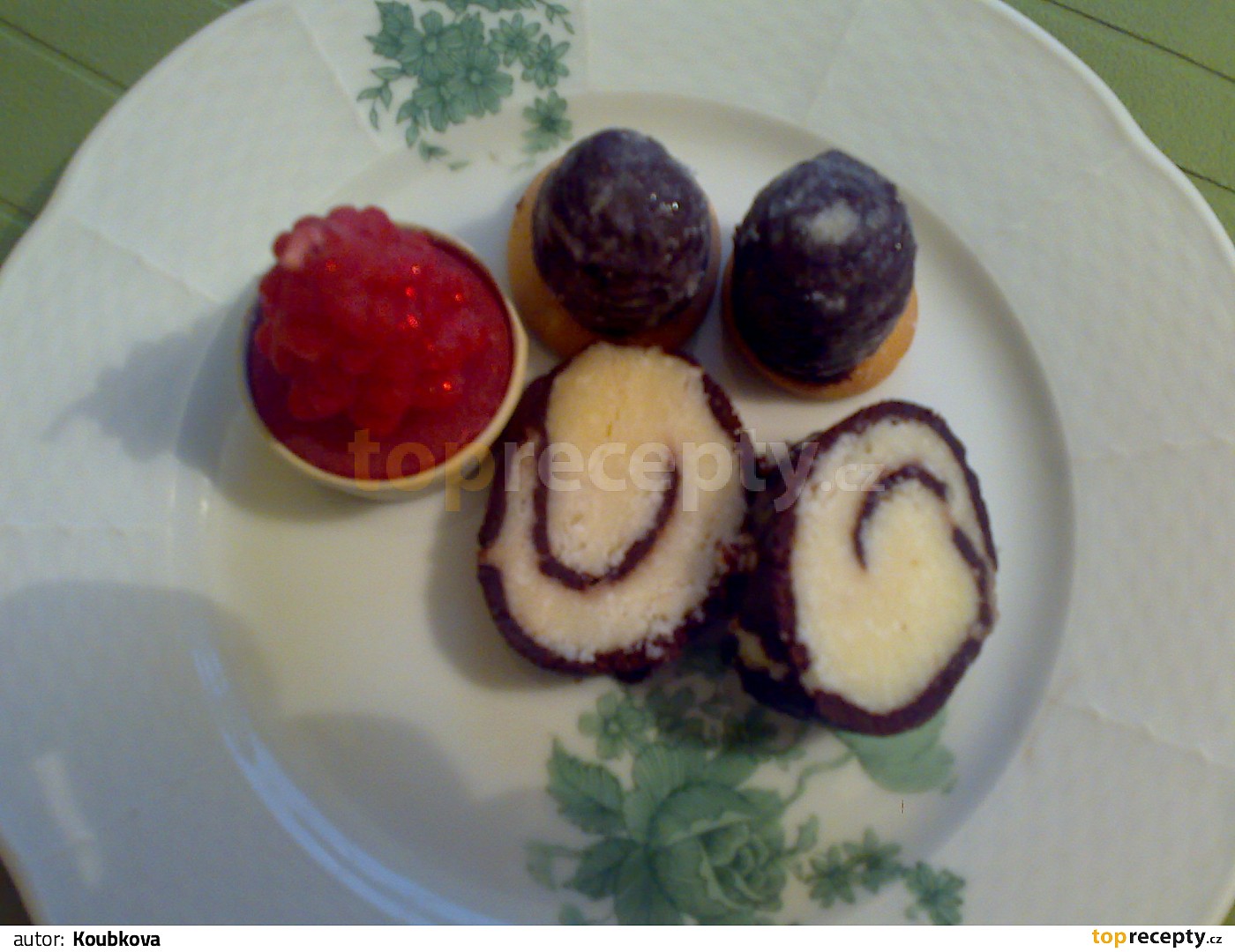 Kokosová roláda (nepečená) recept - TopRecepty.cz