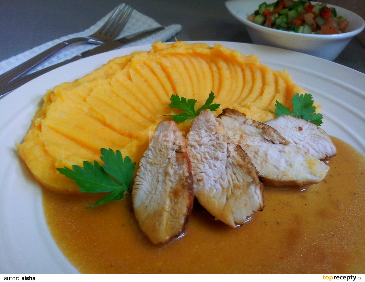 Kureci prsa v pikantni marinade recept - TopRecepty.cz