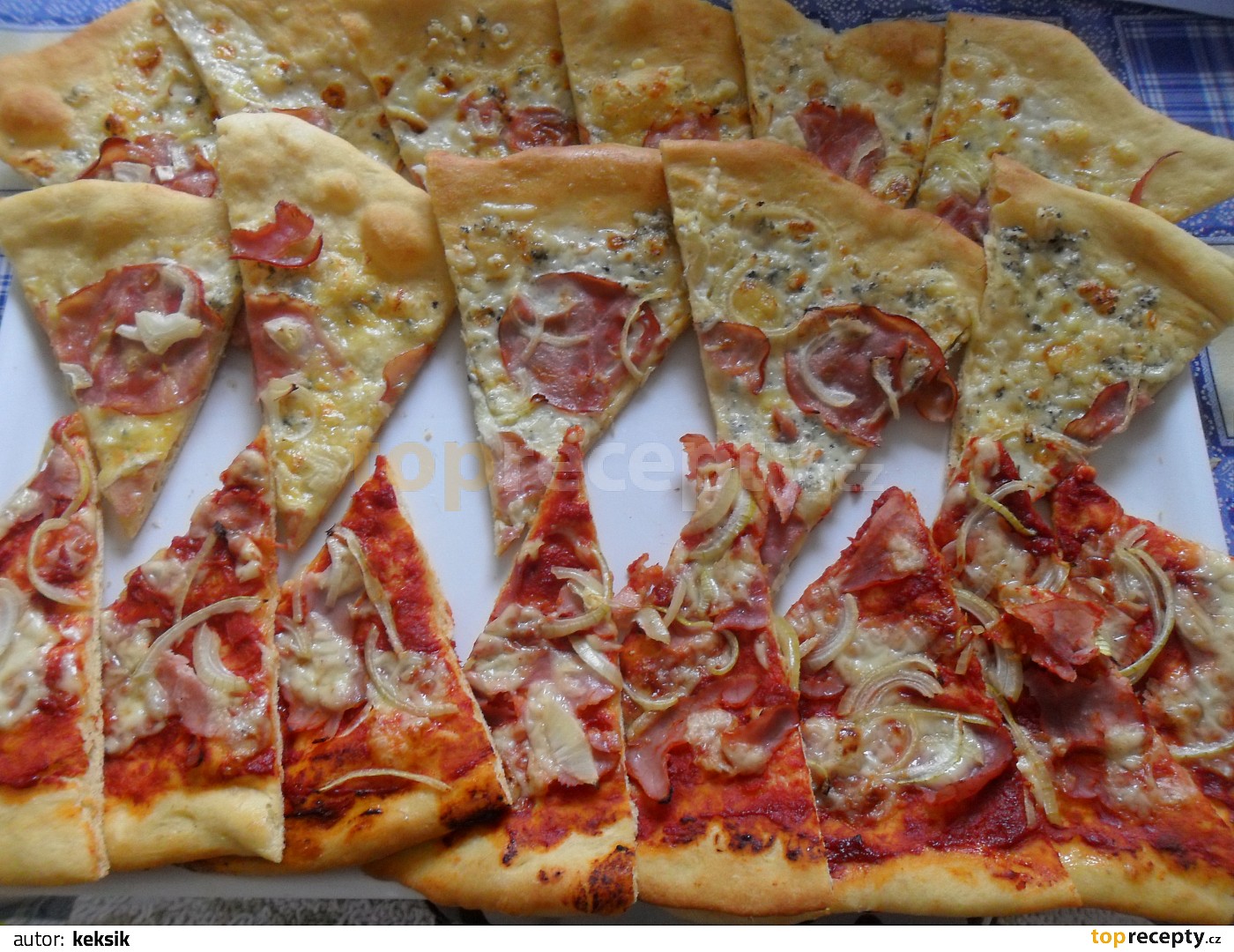 Domácí pizza a la Czech Republic recept - TopRecepty.cz