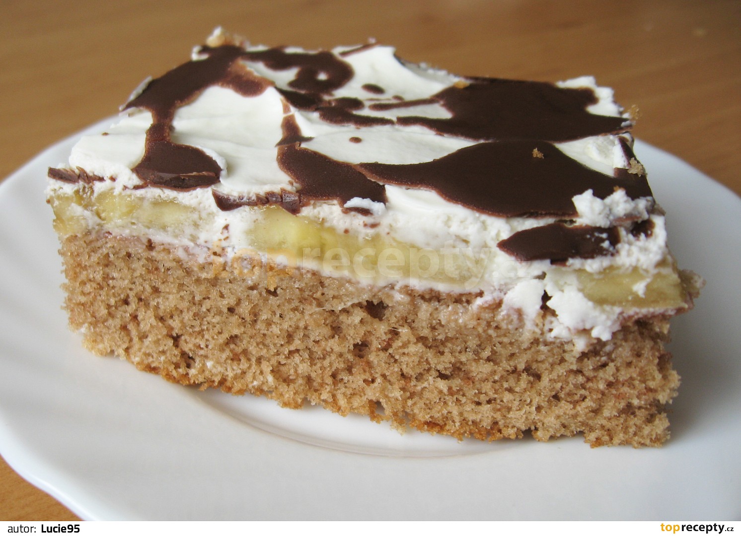 Banánové řezy s tvarohovým krémem recept - TopRecepty.cz