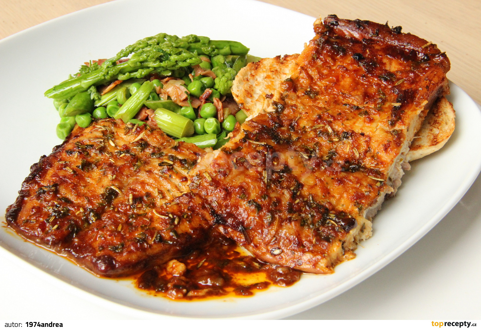 Kapr v pivní máslové marinádě recept - TopRecepty.cz