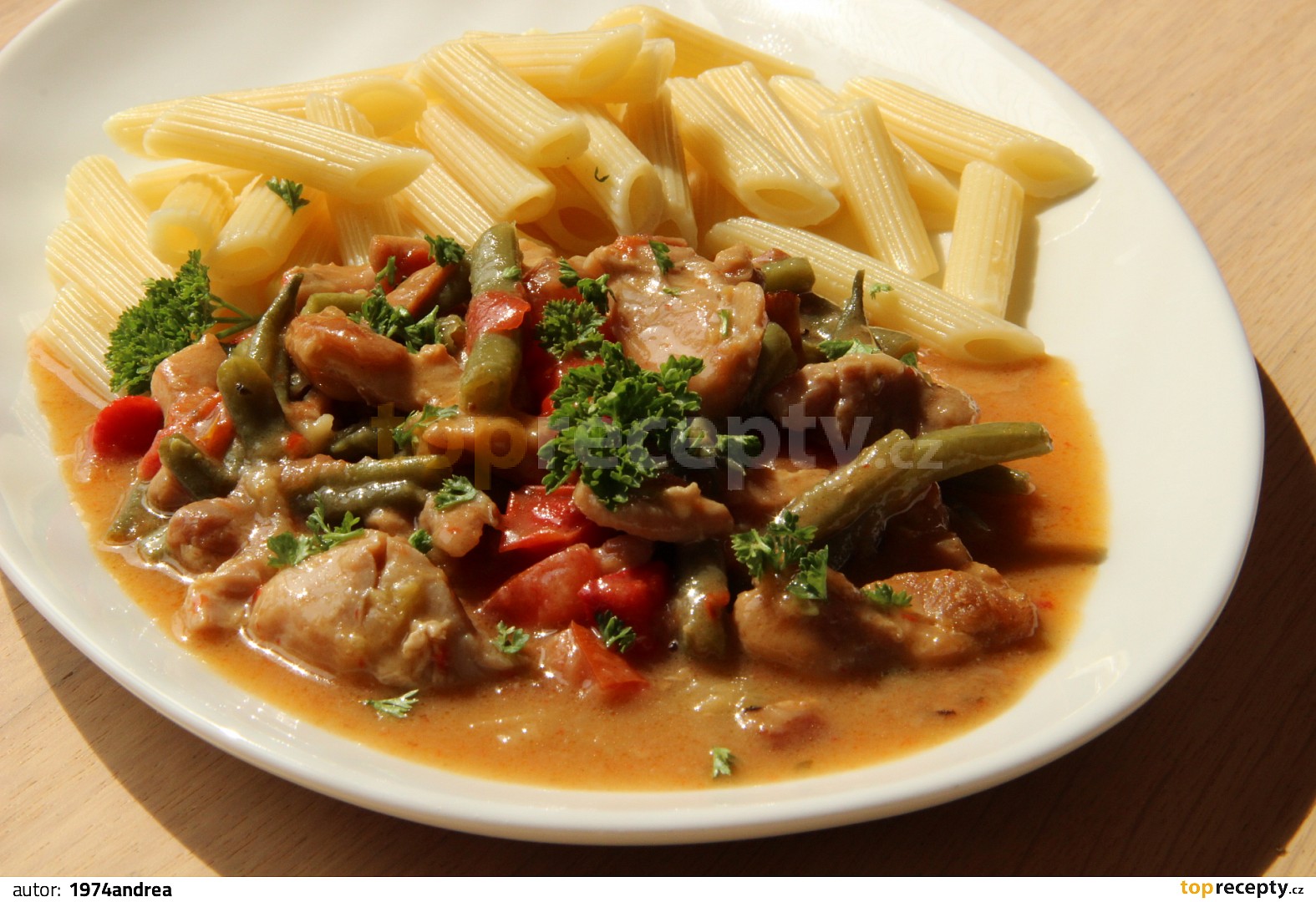 Kuřecí ragú na pivě recept - TopRecepty.cz