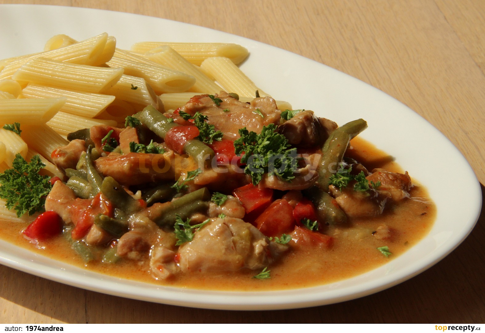 Kuřecí ragú na pivě recept - TopRecepty.cz