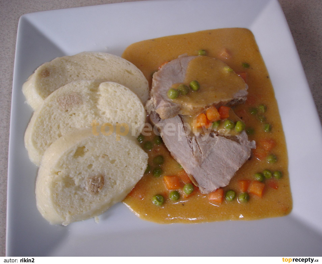 Špikovaná vepřová pečeně po bratislavsku recept - TopRecepty.cz