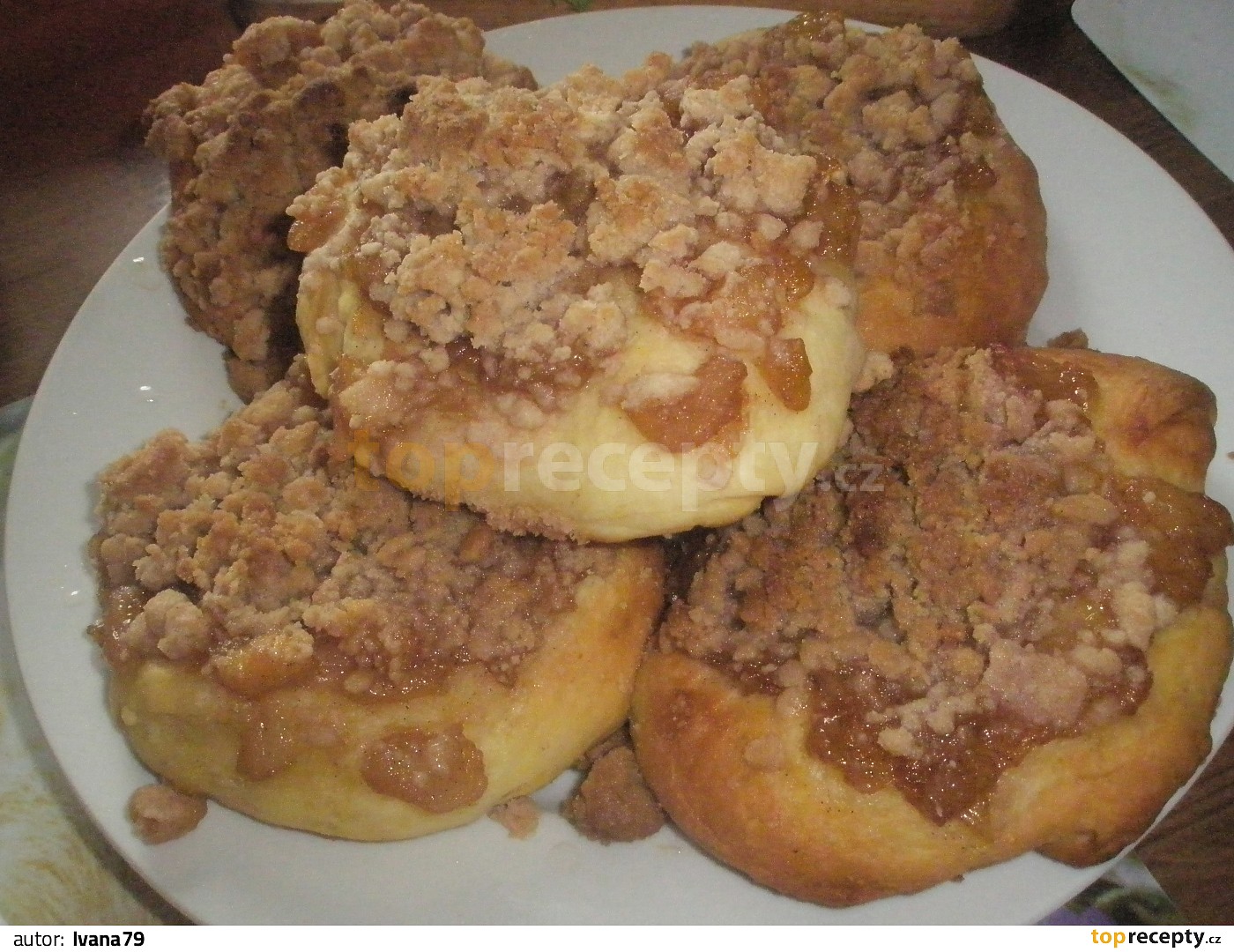 Floridske ozrale jablkove kolace recept - TopRecepty.cz