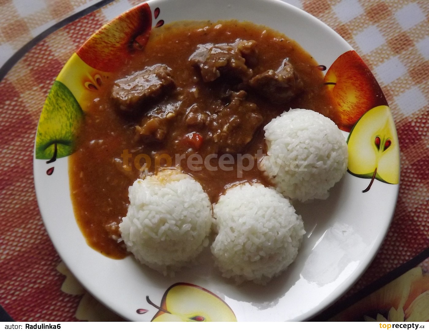 Hovězí na zázvoru a česneku recept - TopRecepty.cz