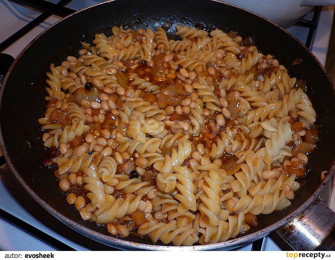 Pašta i fažol - Fazole s těstovinami (Chorvatsko) recept - TopRecepty.cz