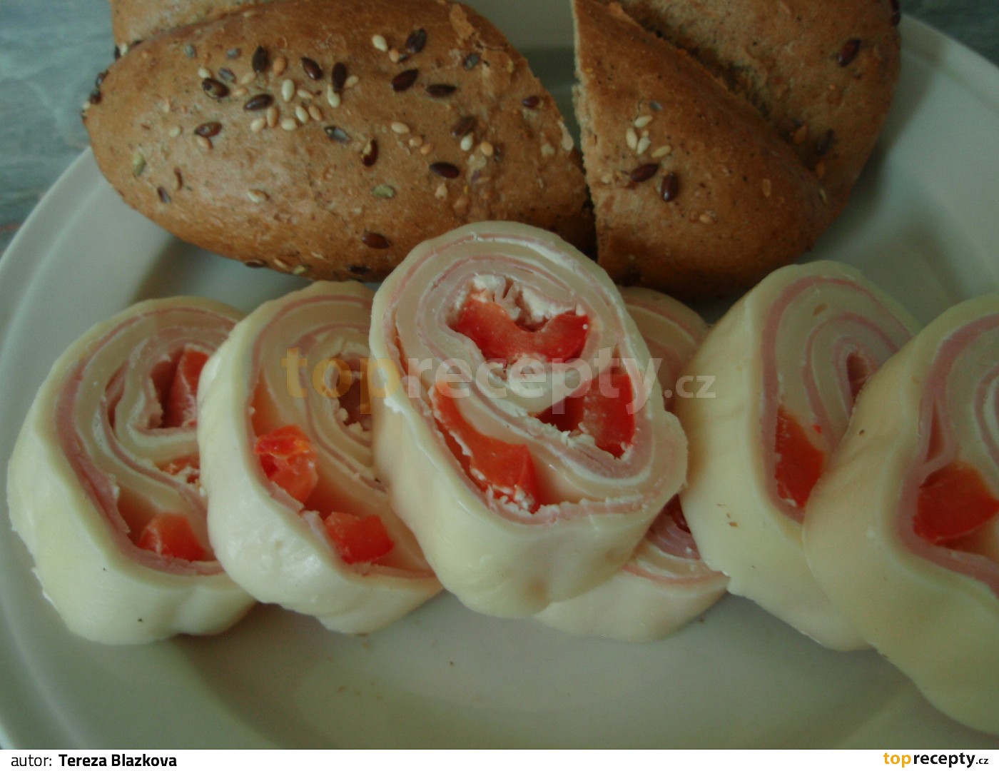 Sýrová roláda recept - TopRecepty.cz