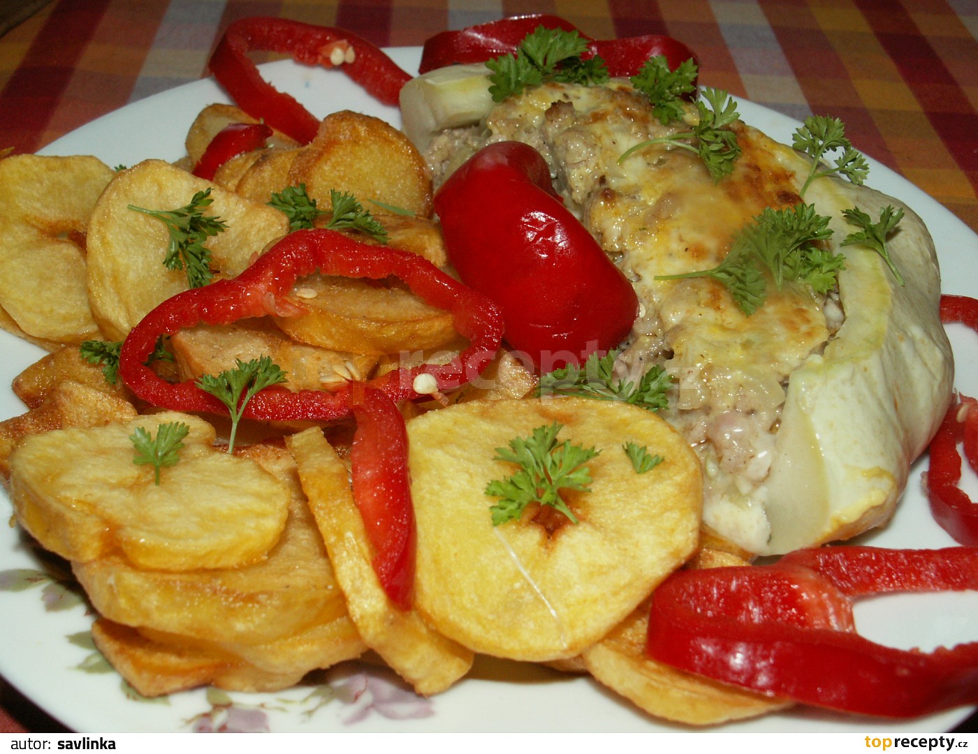 Plněný patizon mletým masem recept - TopRecepty.cz