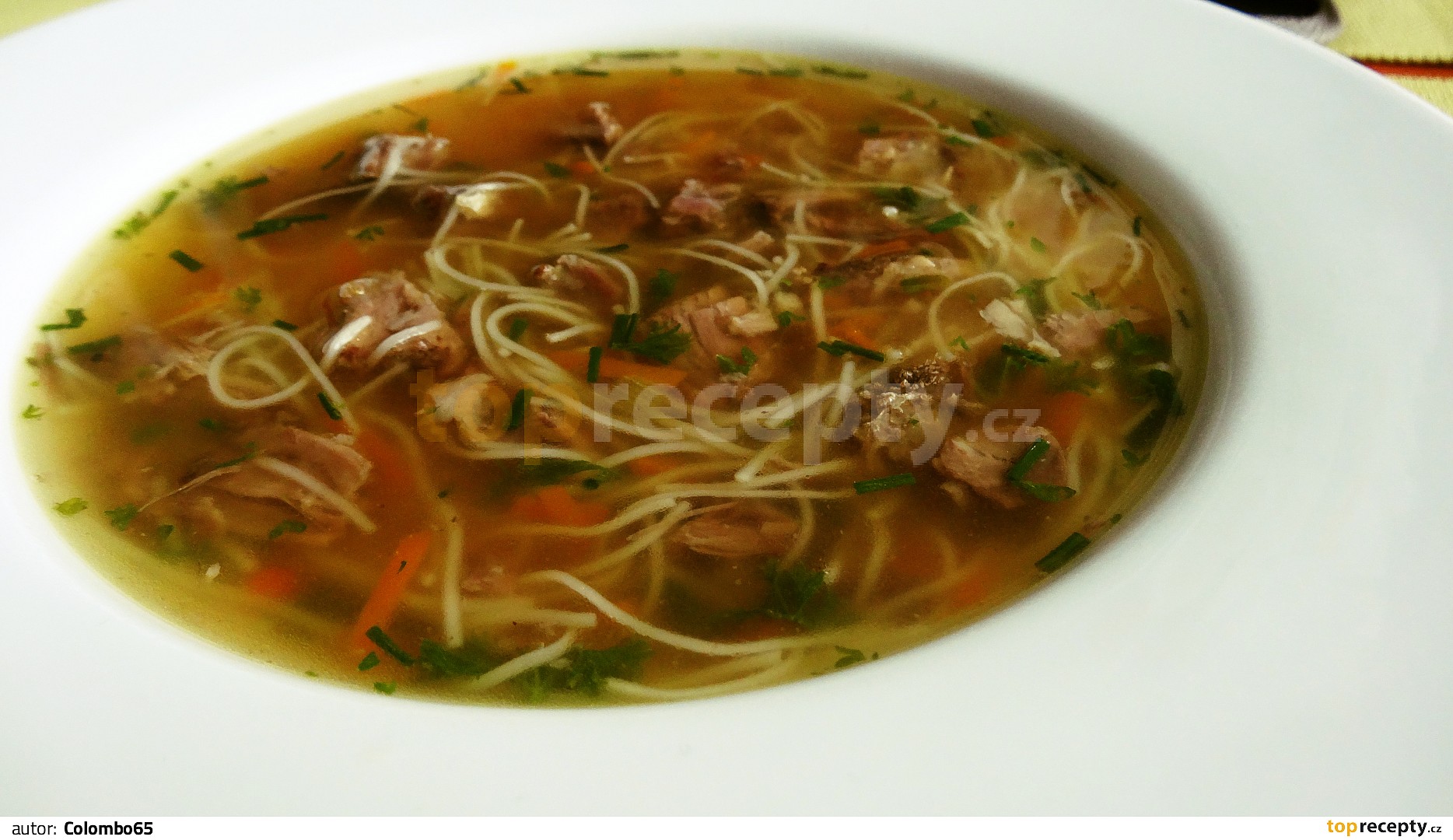 Vývar z hovězí oháňky recept - TopRecepty.cz