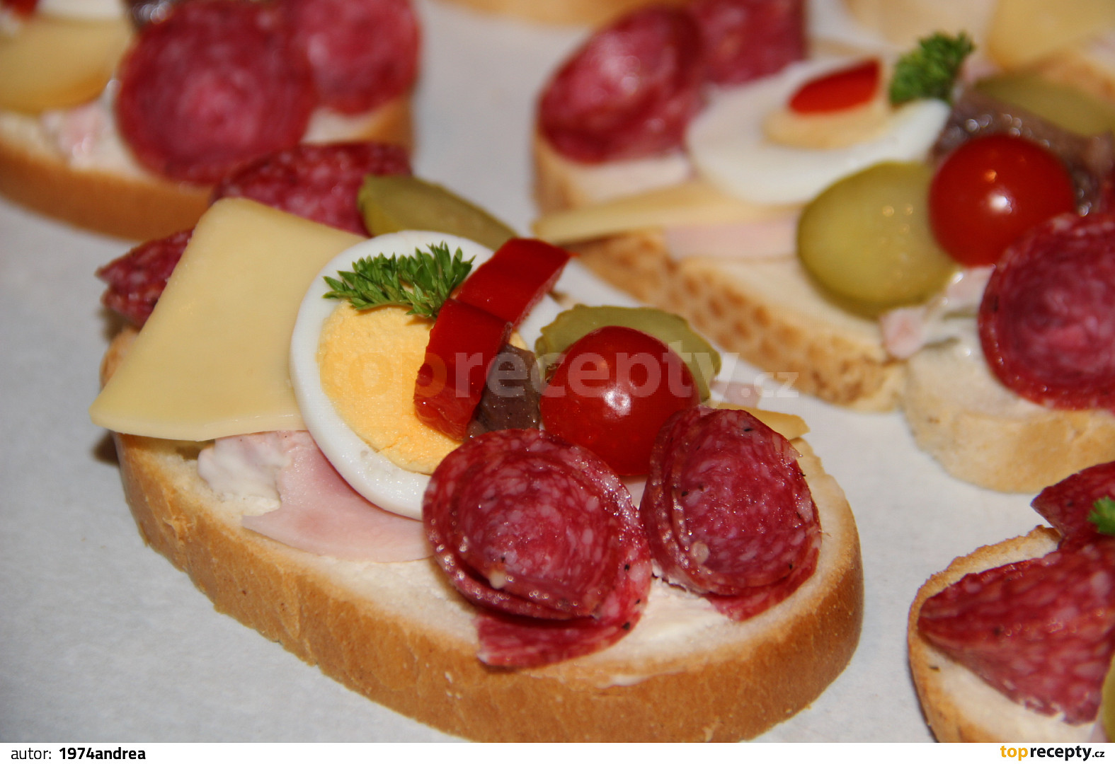 Moje obložené chlebíčky recept - TopRecepty.cz