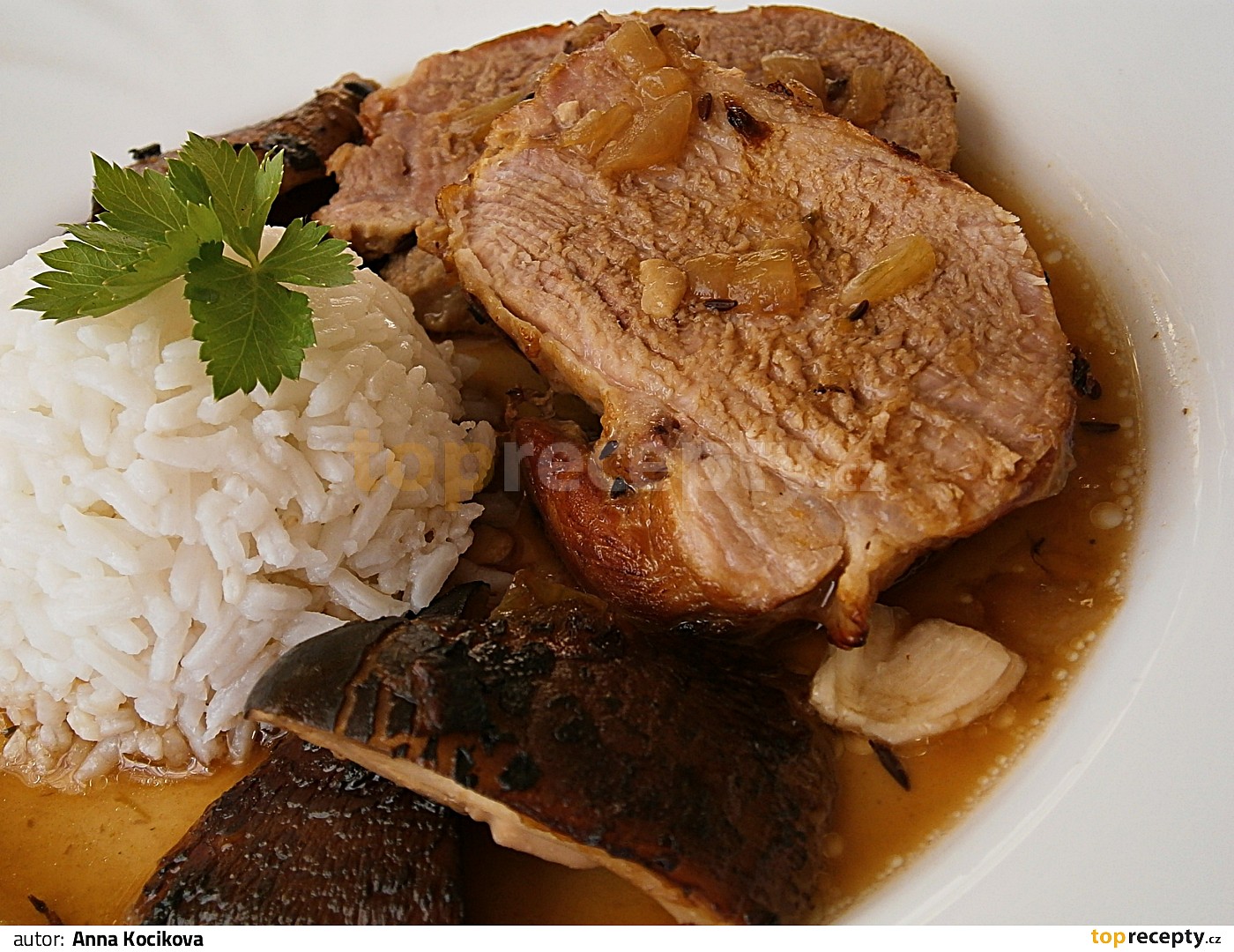 Vepřové plecko v papiňáku dušené,na bedličkách pečené recept ...