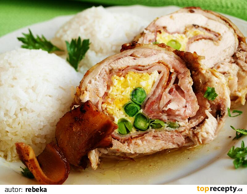 Plněná kuřecí roláda recept - TopRecepty.cz