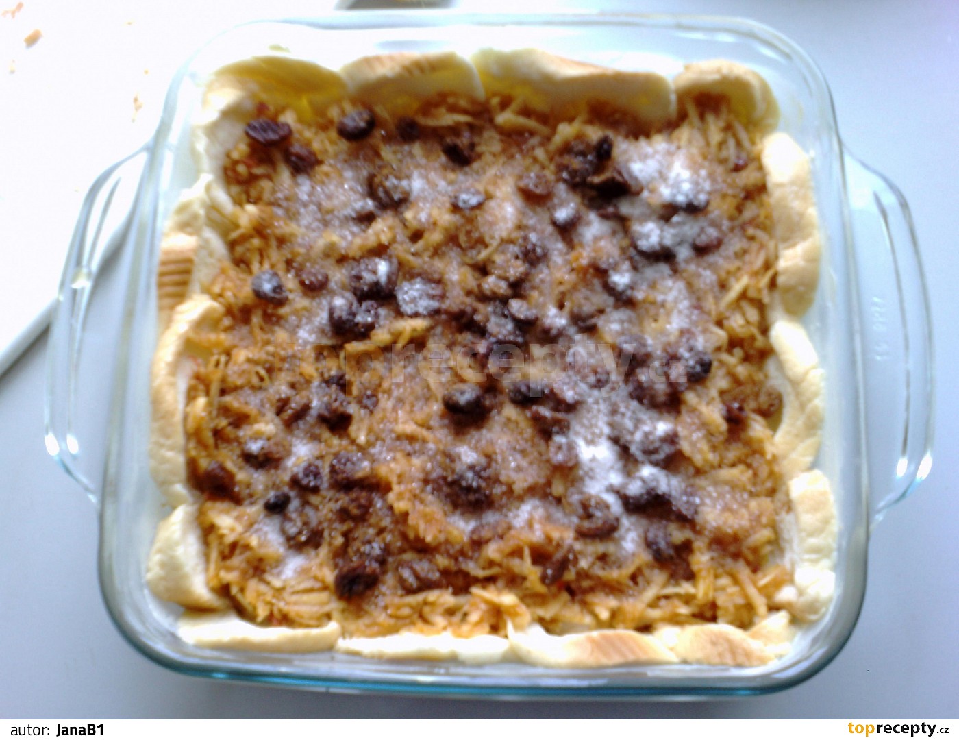 Žemlovka s jablky a tvarohem recept - TopRecepty.cz