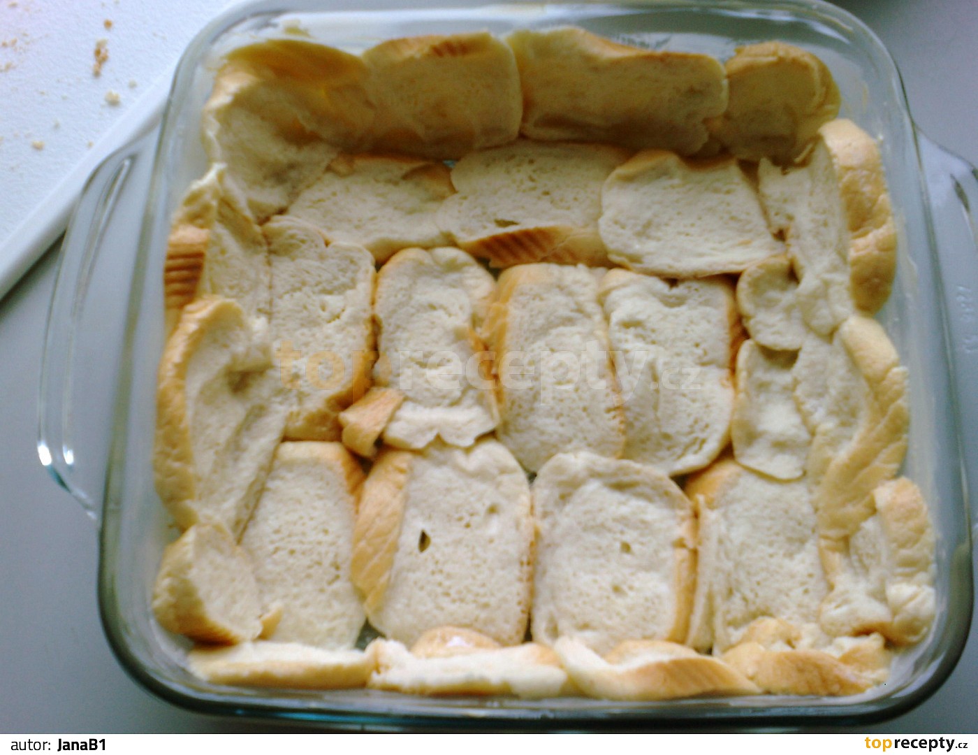 Žemlovka s jablky a tvarohem recept - TopRecepty.cz