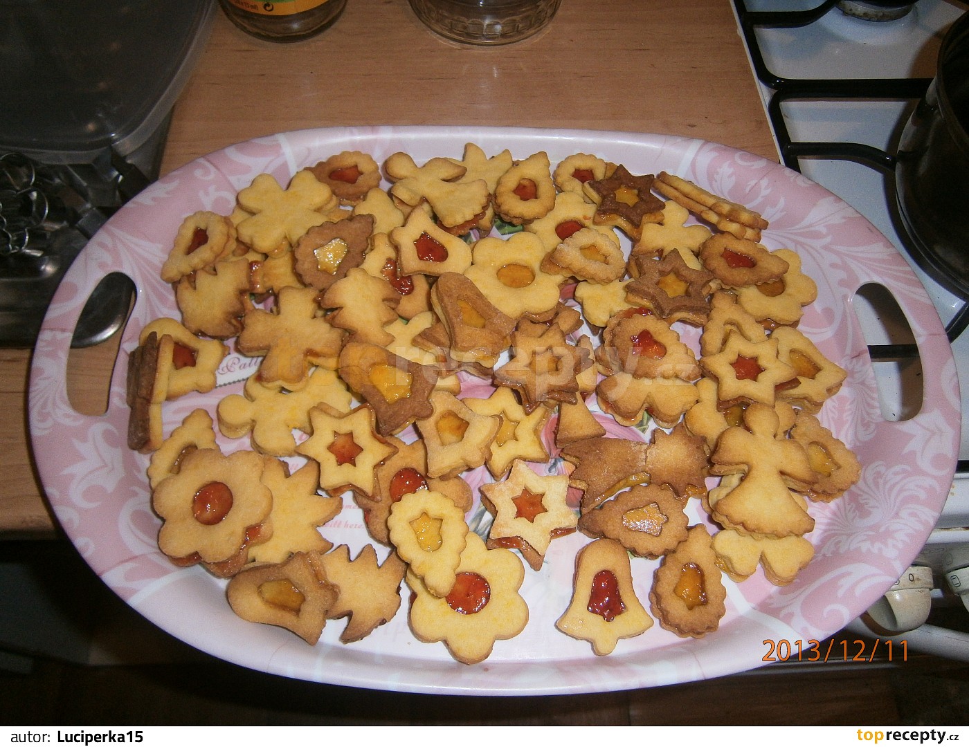 Linecké cukroví od Brunky recept - TopRecepty.cz