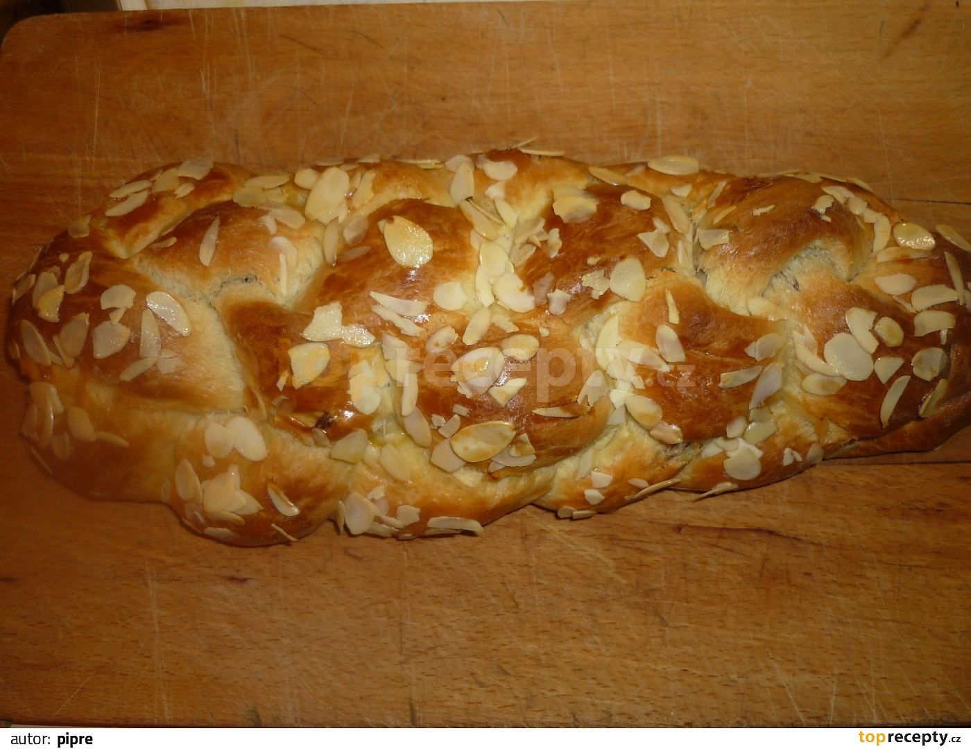 Vánočka z Pokladů klasické české kuchyně recept - TopRecepty.cz