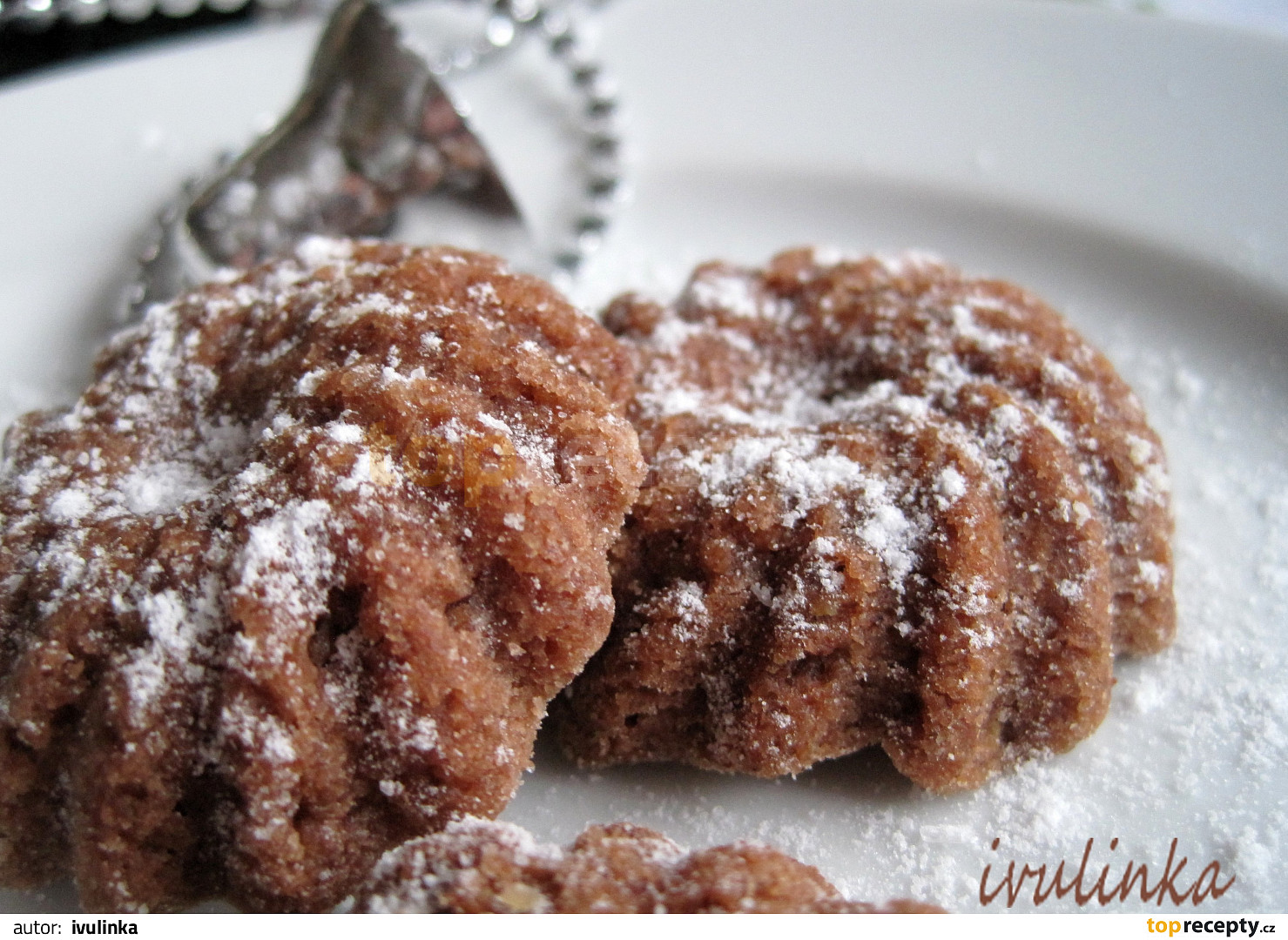 Vánoční cukroví - ořechové tlapky recept - TopRecepty.cz