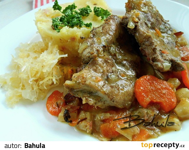 Bažant pečený na víně a divokém koření recept - TopRecepty.cz