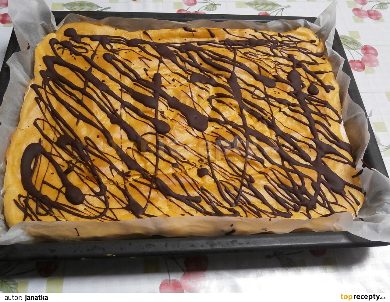 Karamelový větrník na plech - TopRecepty.cz