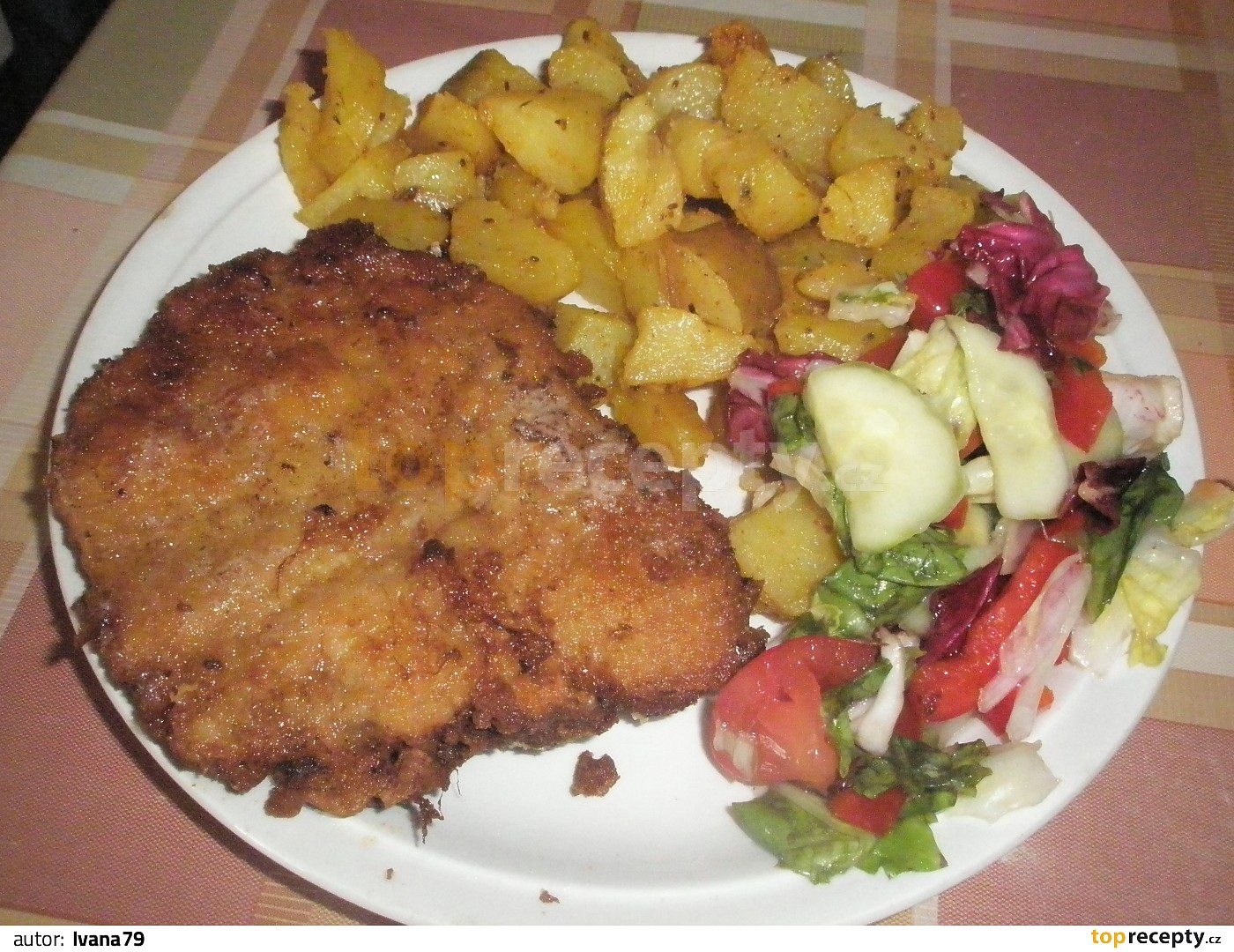 Marinovaný kuřecí řízek v kukuřičném kabátě recept - TopRecepty.cz