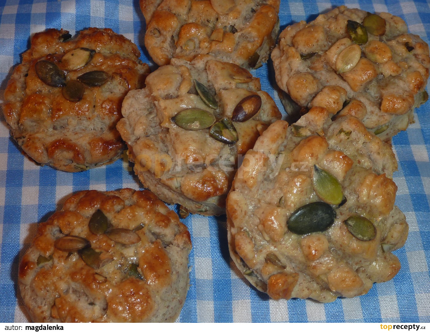 Pagáče s tykvovými semínky recept - TopRecepty.cz